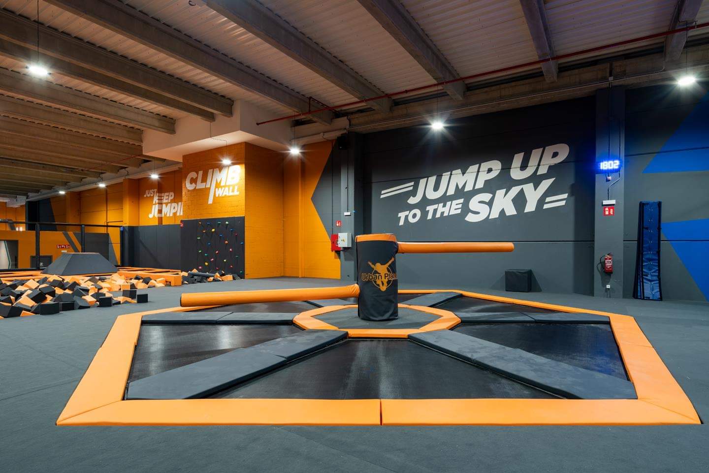 Urban Planet Jump, best jumping & sound experience with Lynx Pro Audio